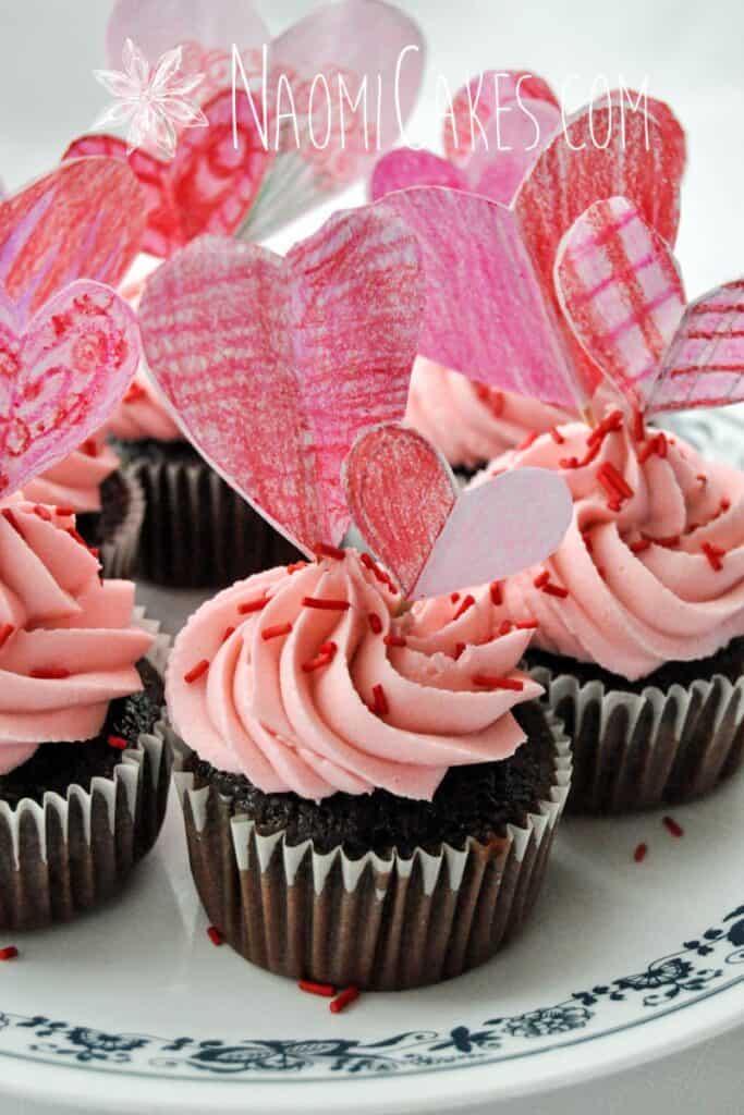 Valentine's Day Craft for Kids: Cupcake Valentines [Tutorial] - NaomiCakes