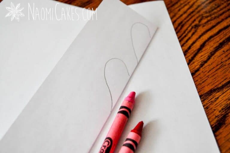 Valentine's Day Craft for Kids: Cupcake Valentines [Tutorial] - NaomiCakes