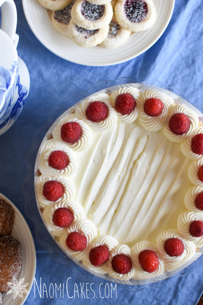 Raspberry Sponge Cake [Recipe] - NaomiCakes