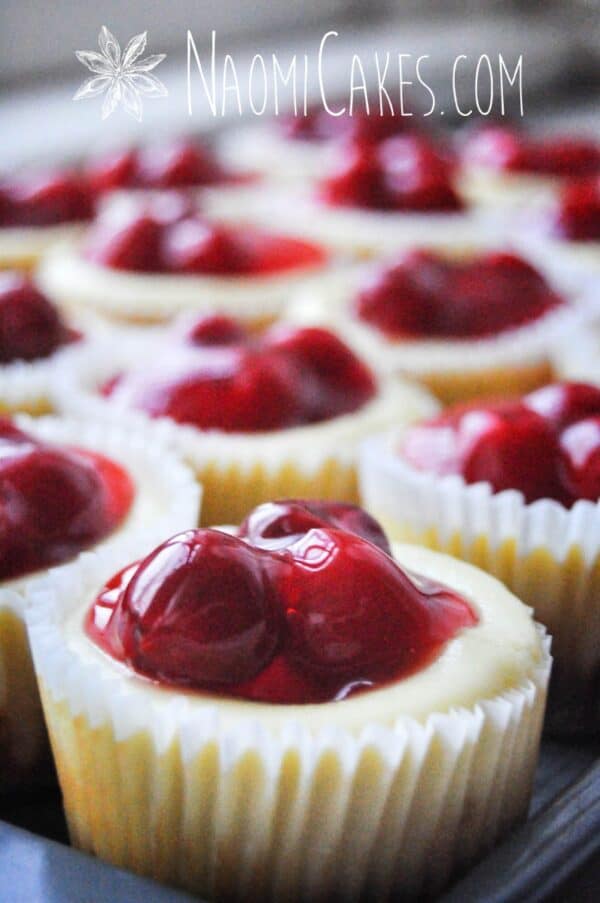 Mini Cherry Cheesecakes [Recipe] - NaomiCakes