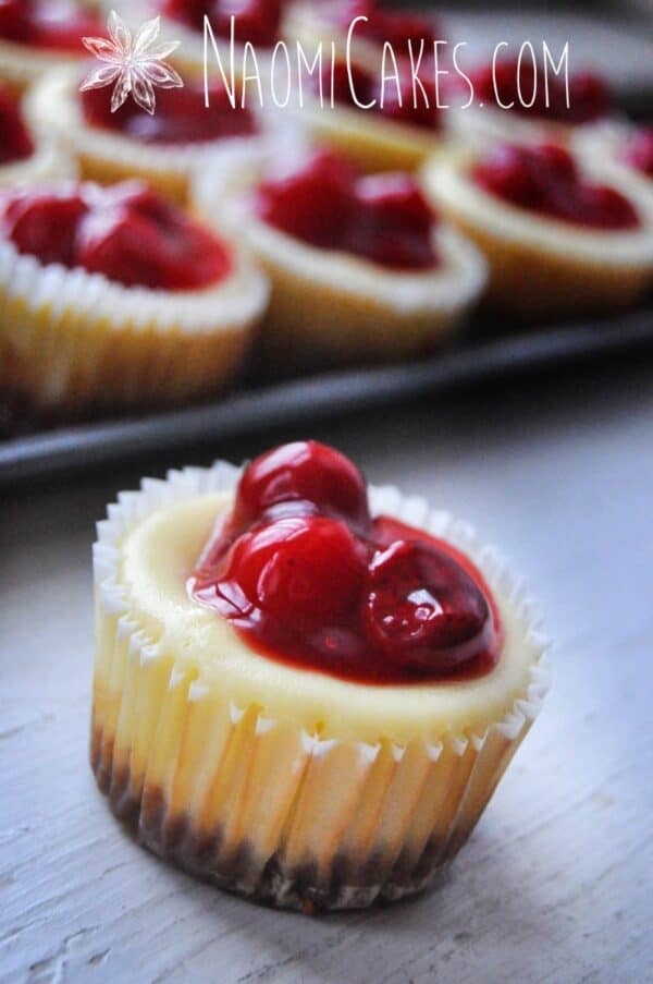 Mini Cherry Cheesecakes [Recipe] - NaomiCakes