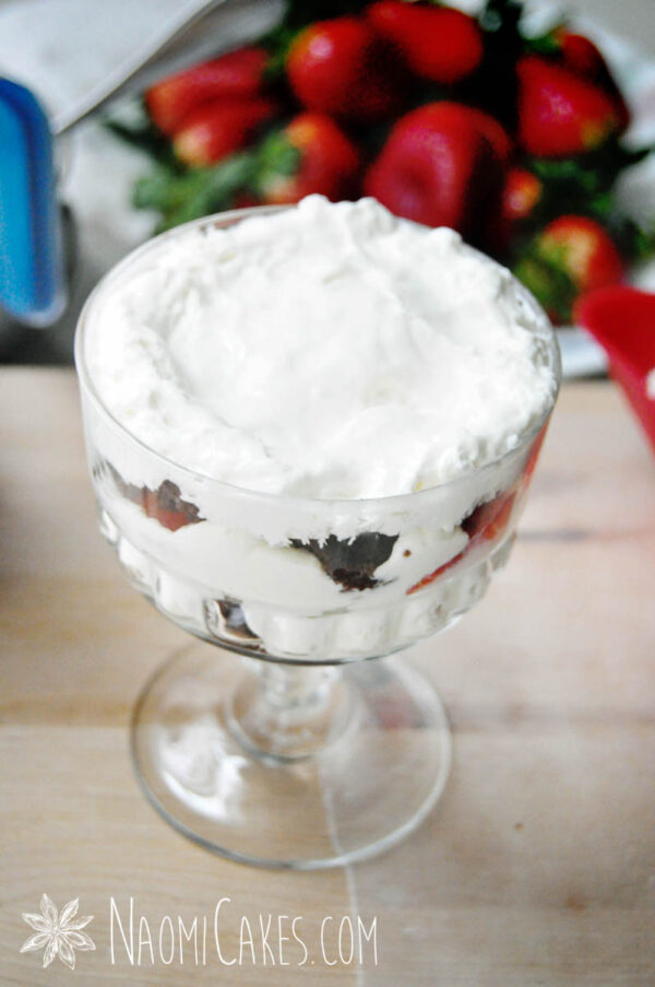 Miniature Cheesecake Trifles [Recipe & Tutorial] - NaomiCakes