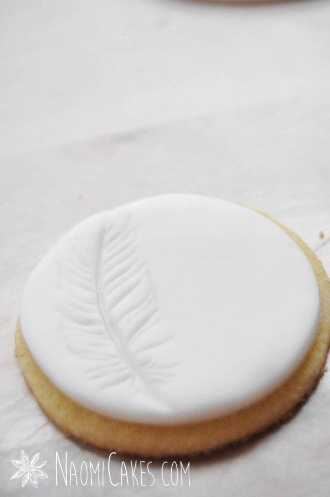 Rustic Wedding Cookies [Tutorial] - NaomiCakes
