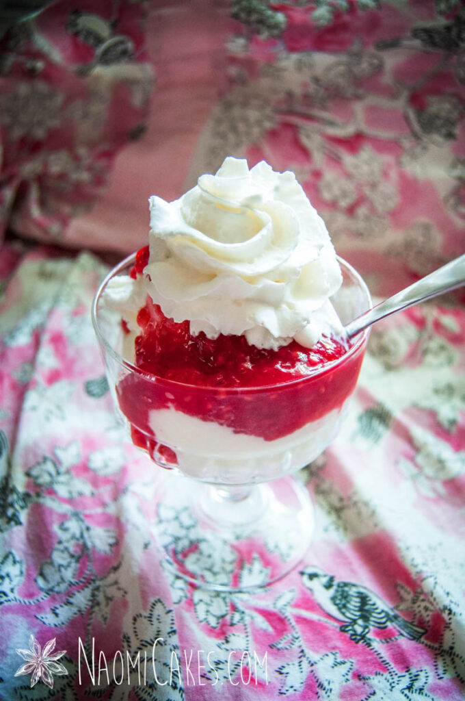 Easy Homemade Raspberry Sauce [Recipe] - NaomiCakes