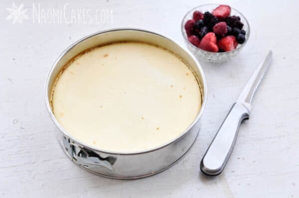 Easy Homemade Cheesecake [Recipe] - NaomiCakes