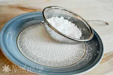 Easy Cherry Pastries [Recipe] - NaomiCakes