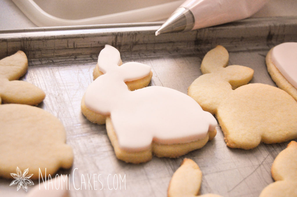 Simple Easter Cookies [Decorating Tutorial] - NaomiCakes