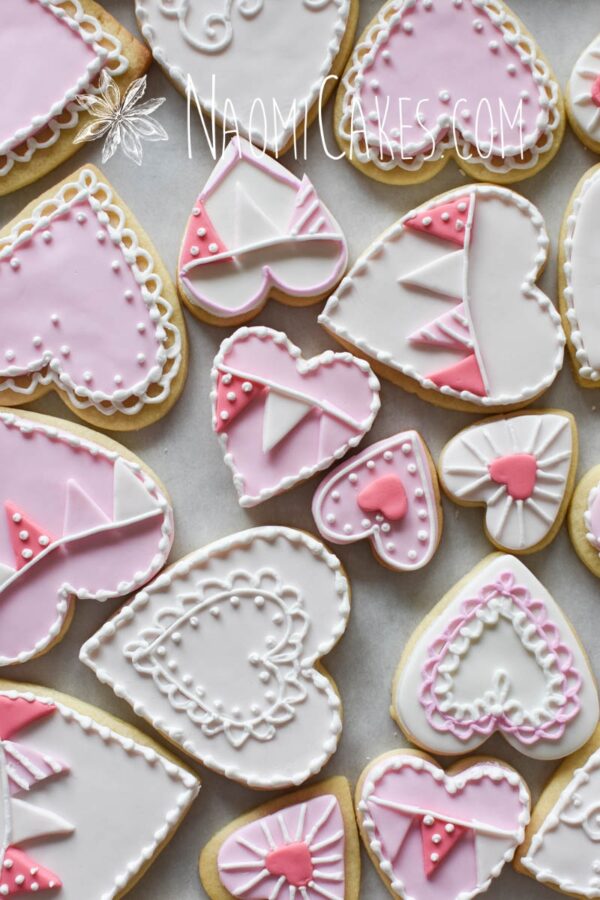 Valentine's Day Sugar Cookies [Recipe & Tutorial] - NaomiCakes