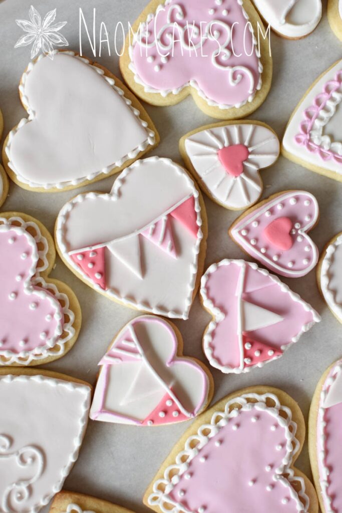 Valentine's Day Sugar Cookies [Recipe & Tutorial] - NaomiCakes