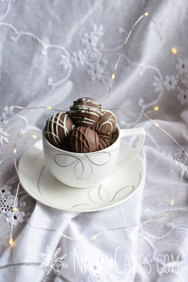 Easy Milk Chocolate Truffles [Recipe] - NaomiCakes