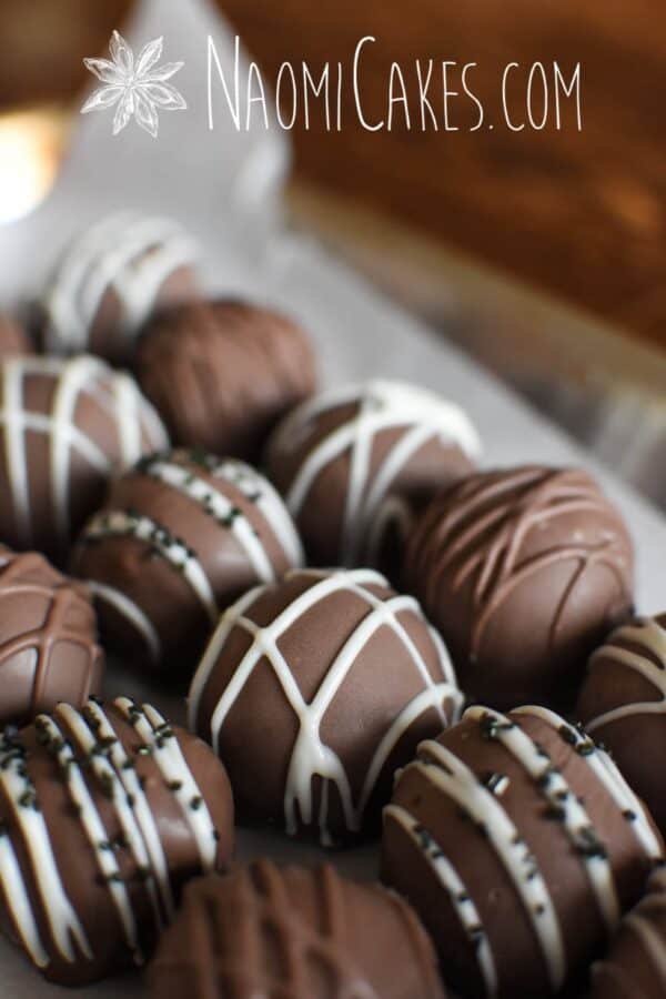 Easy Milk Chocolate Truffles [Recipe] - NaomiCakes