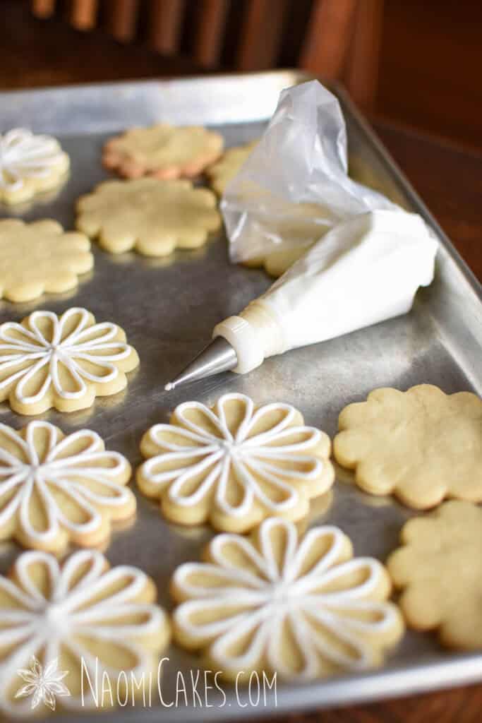 How to Make Garden Themed Baby Shower Cookies [Tutorial] - NaomiCakes